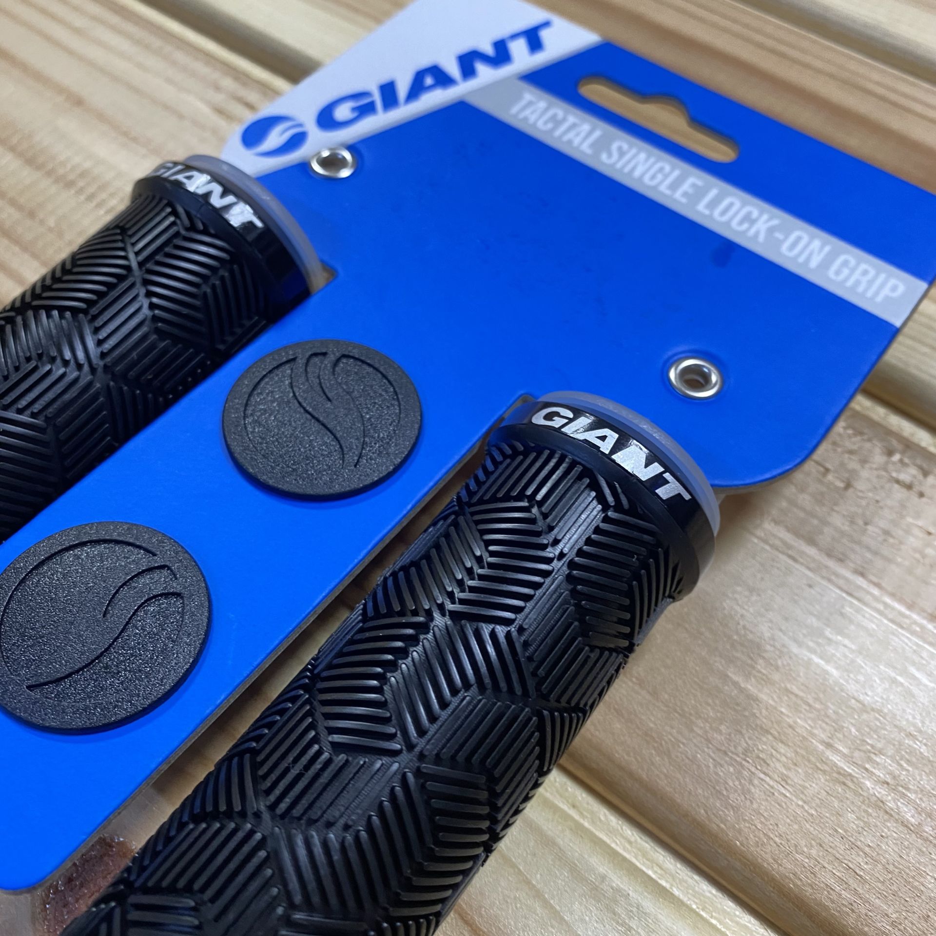 Giant Tactal Single Lock On Elcik